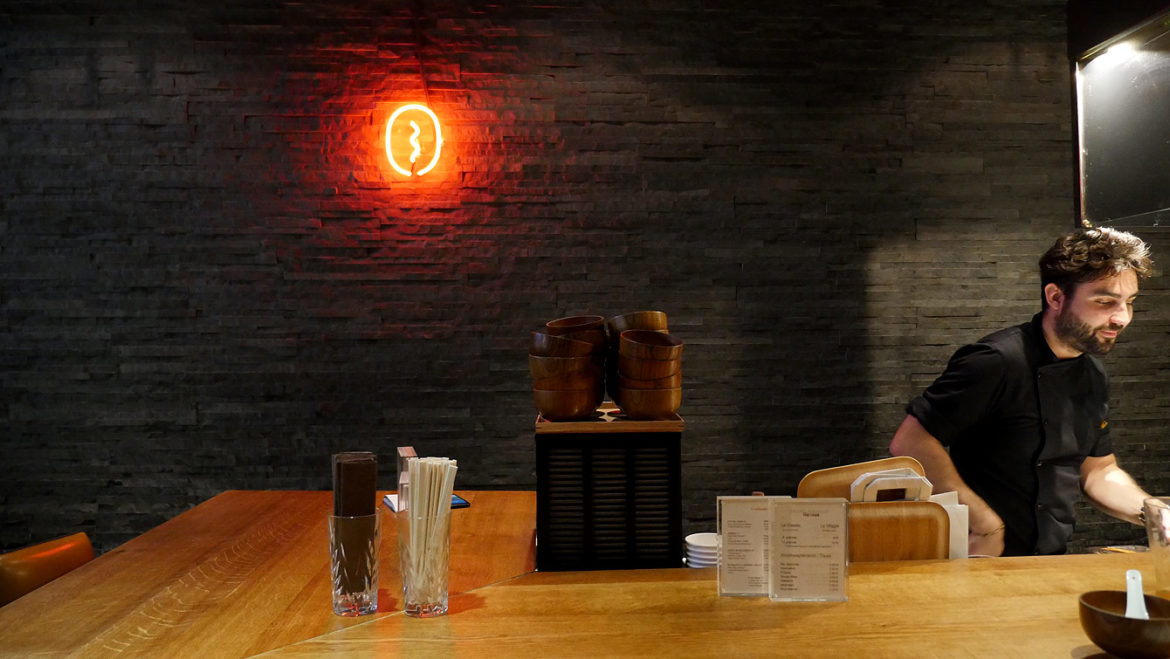 Gyoza bar : un bar à gyozas pas cher cachant un bar à cocktails (Paris 2e)