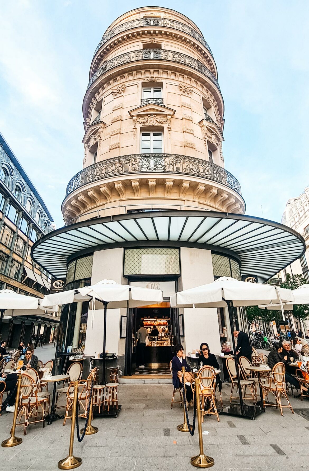 L'élégante et chic Pasticceria Cova (Paris 1er)